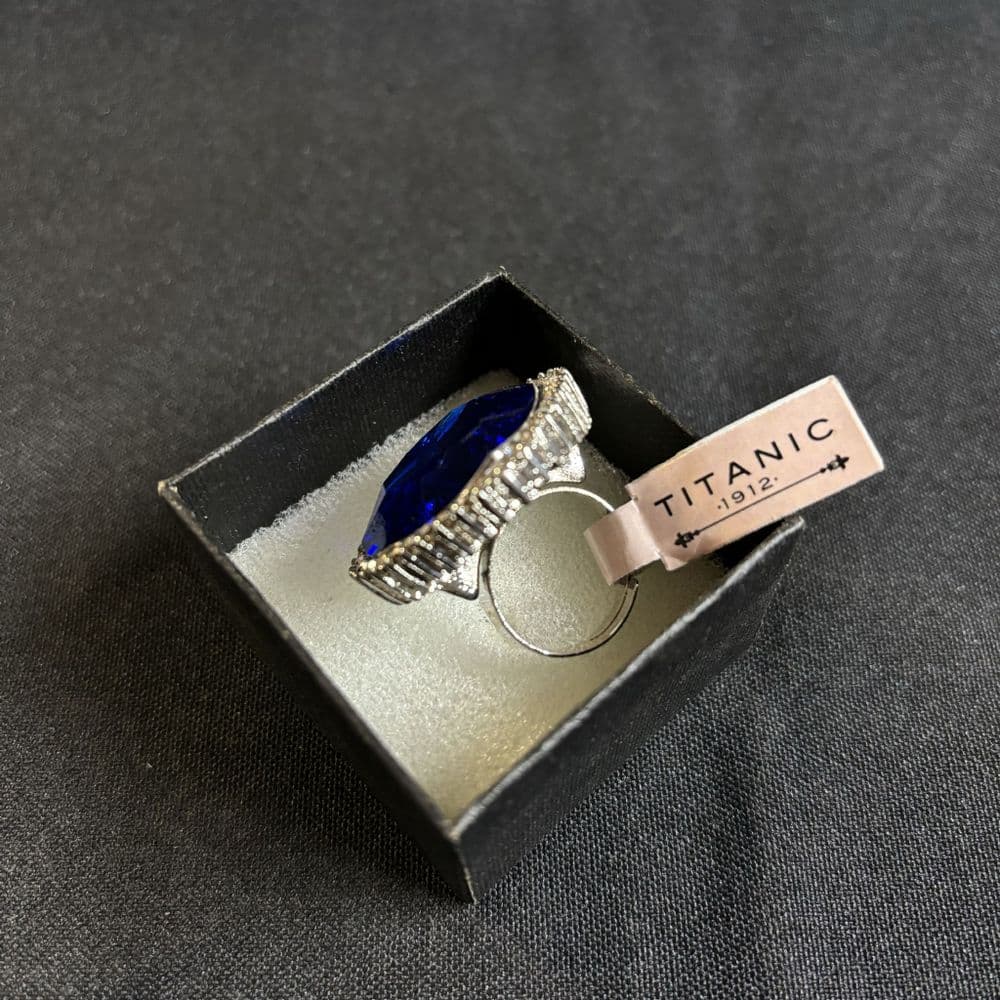 Titanic Heart of the Ocean Souvenir Ring