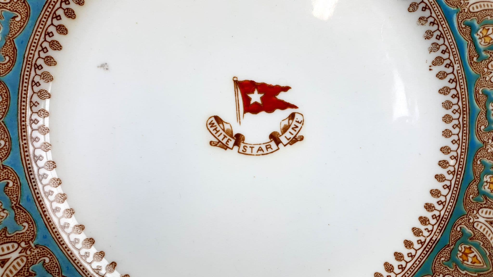White Star Line 1st Class "Gothic Arch" Pattern Dinner Plate