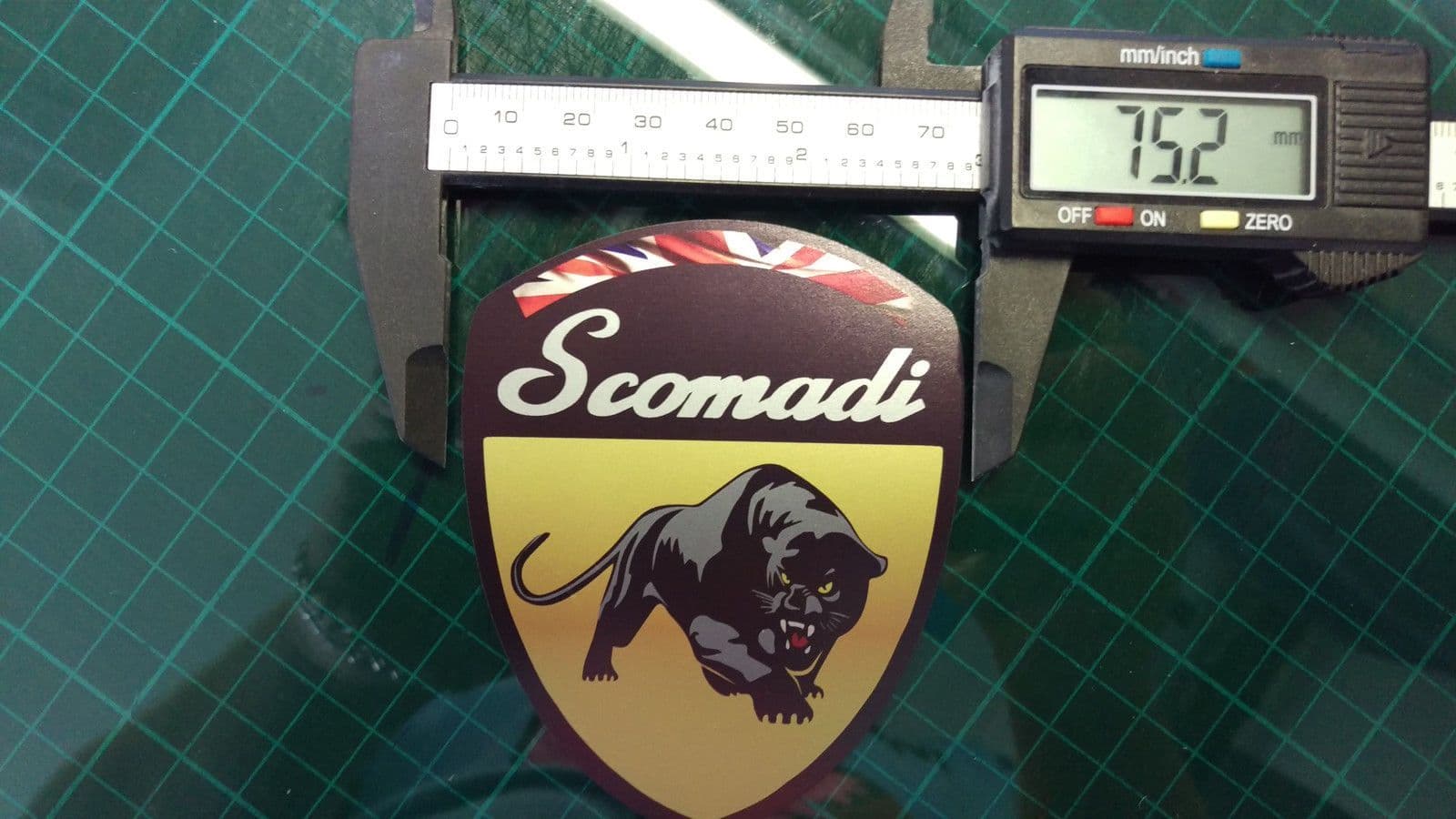 Scomadi Logo Badge GOLD UNION JACK Printed Decal Sticker innocenti mod ...