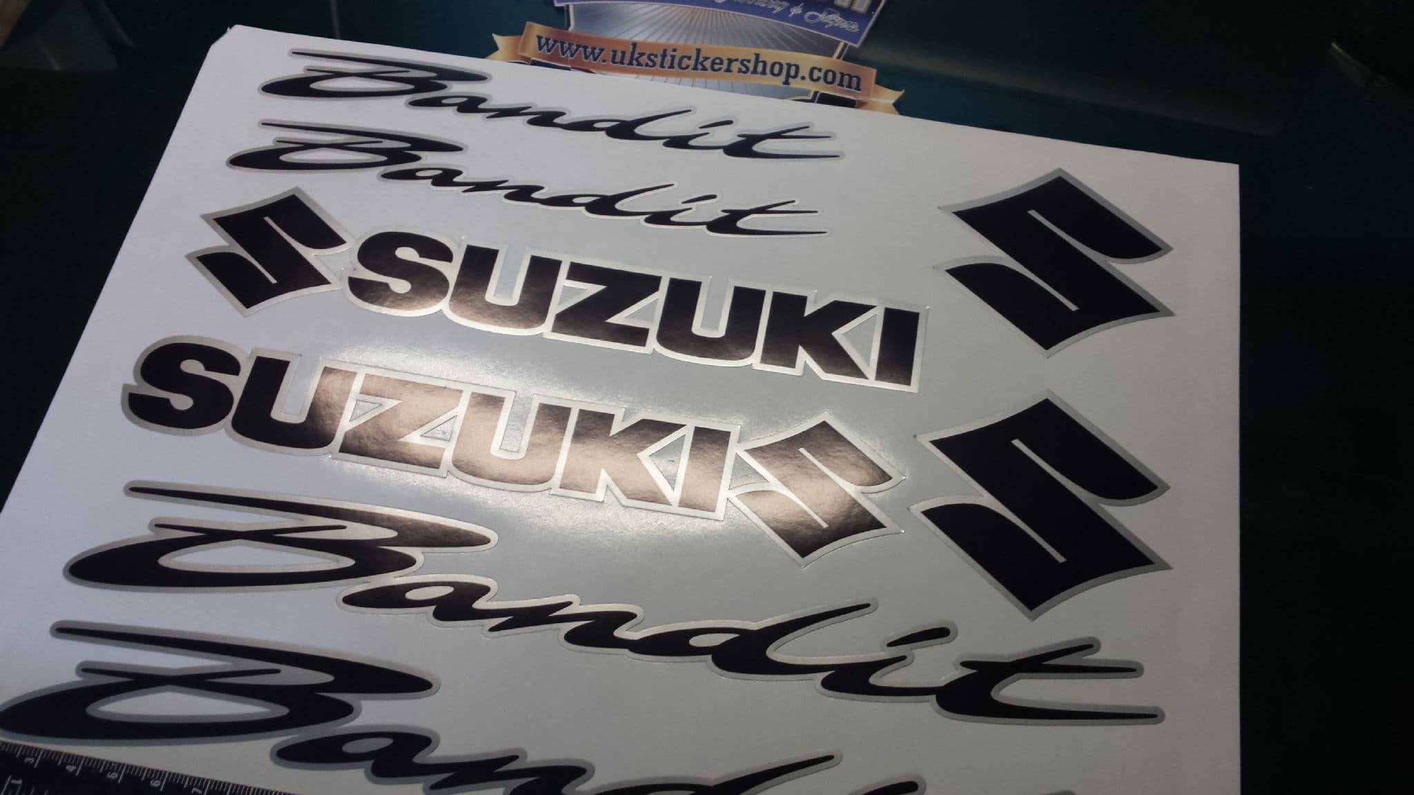 SUZUKI BANDIT 2 COLOUR DECALS/ STICKERS BLACK & SILVER restoration ...
