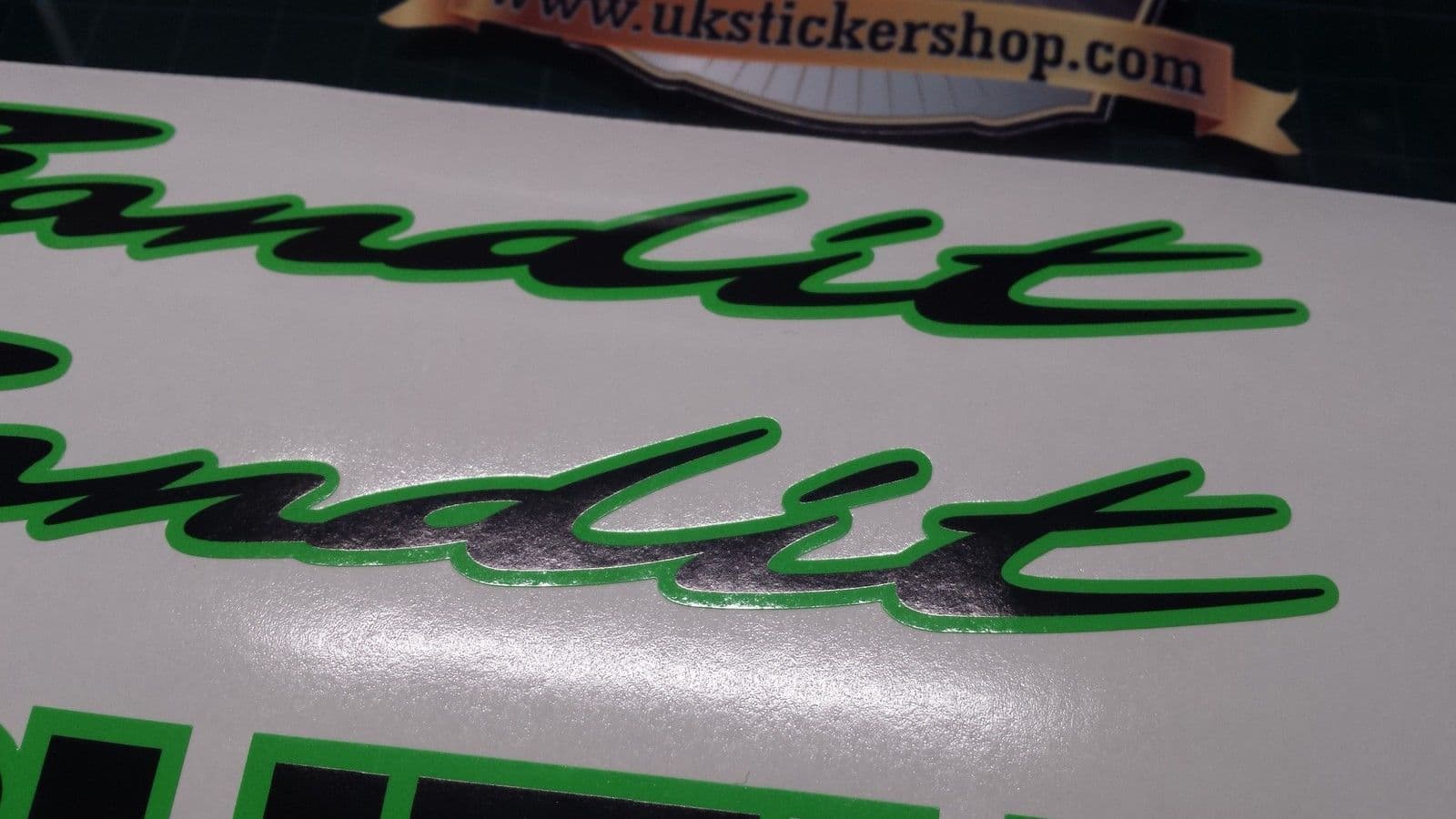 SUZUKI BANDIT 2 COLOUR DECALS/ STICKERS GREEN & BLACK restoration ...