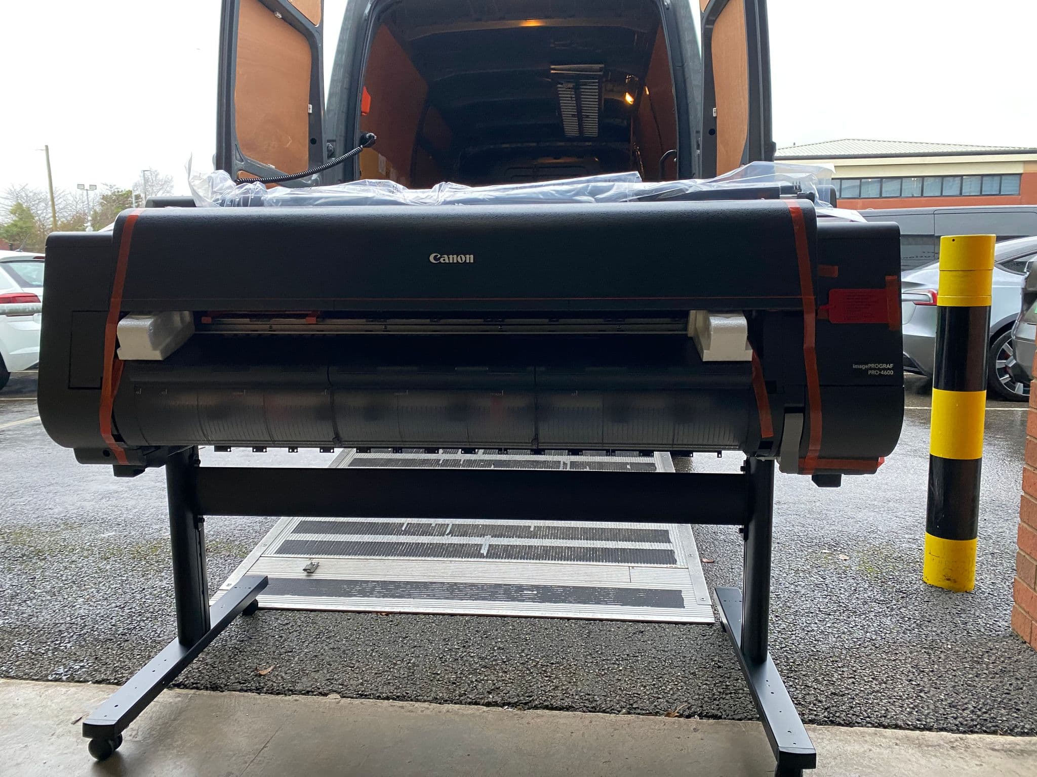 Canon imagePROGRAF PRO‑4600 – 44" Professional Large‑Format Printer ...