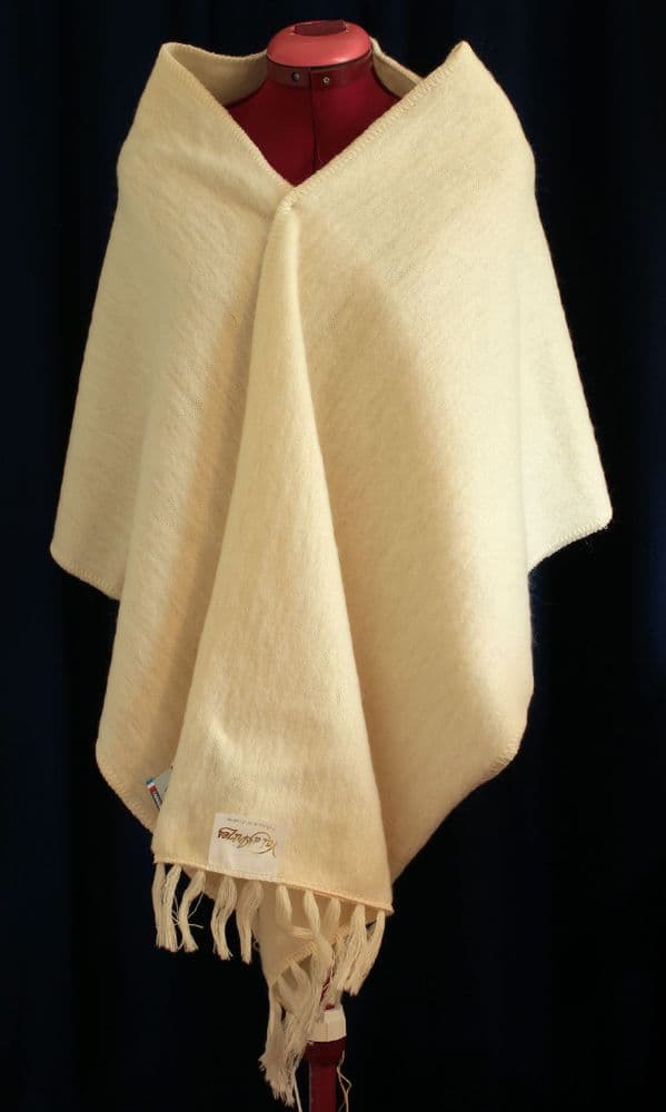 100 Pyrenean Wool Stole Cream