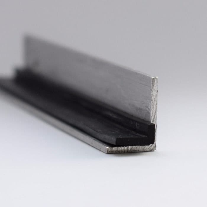 01 INDIA RUBBER ANGLE IRS 0830 EP PRICE PER METRE