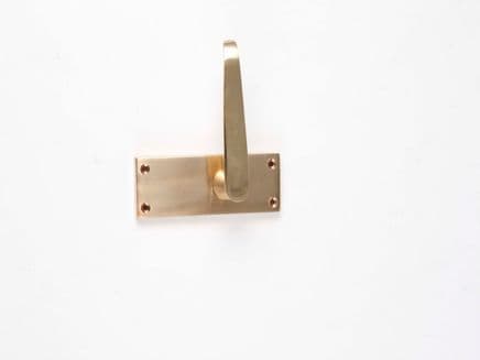 D/H Victorian Latch Brass