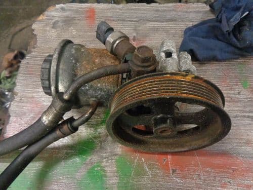 toyota avensis 2 0 D4D - power steering pump 2006-2009
