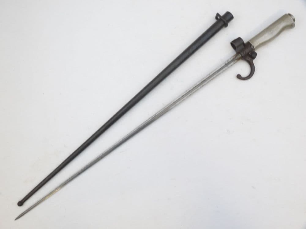 French Lebel M1886 1st type quillon bayonet and scabbard /1 SOLD
