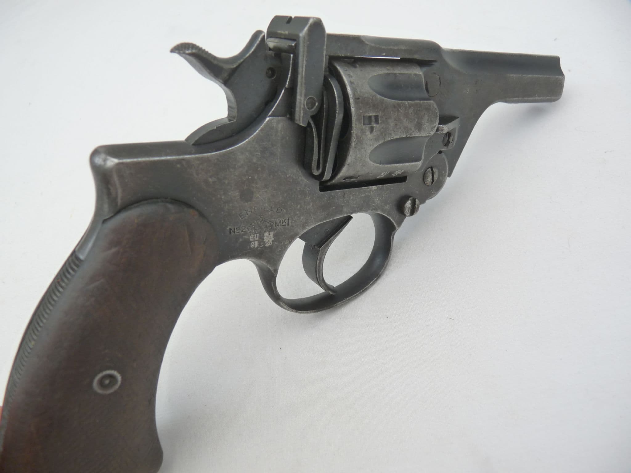 Deactivated Enfield No2 Mk1 revolver 1935 dated clear chambers