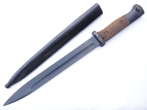 Spanish Standard-Modell German pattern M1943 bayonet and scabbard SOLD