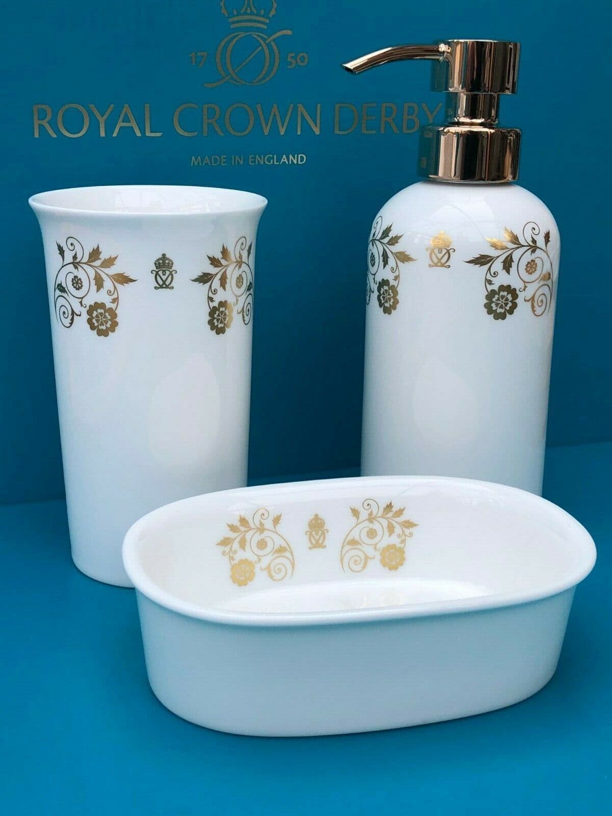 Royal Crown Derby Samuel Heath Gold 3pc Bathroom Set