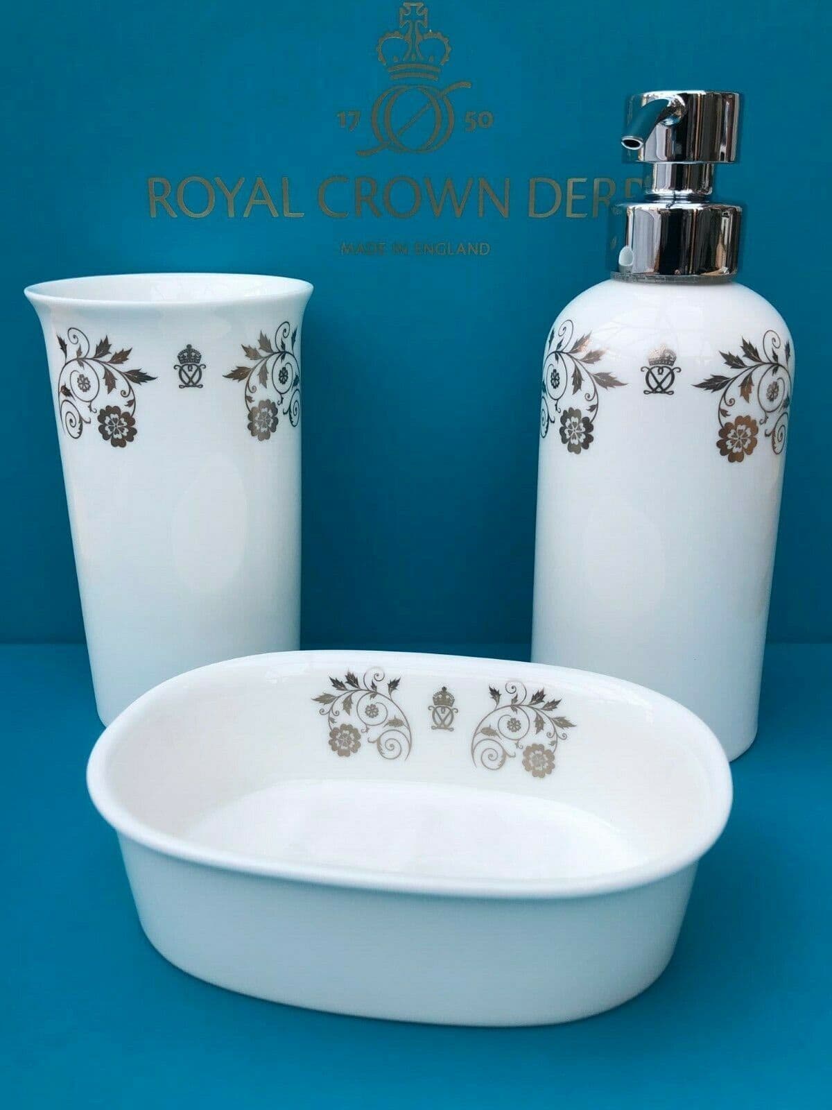Royal Crown Derby Samuel Heath Platinum 3pc Bathroom Set