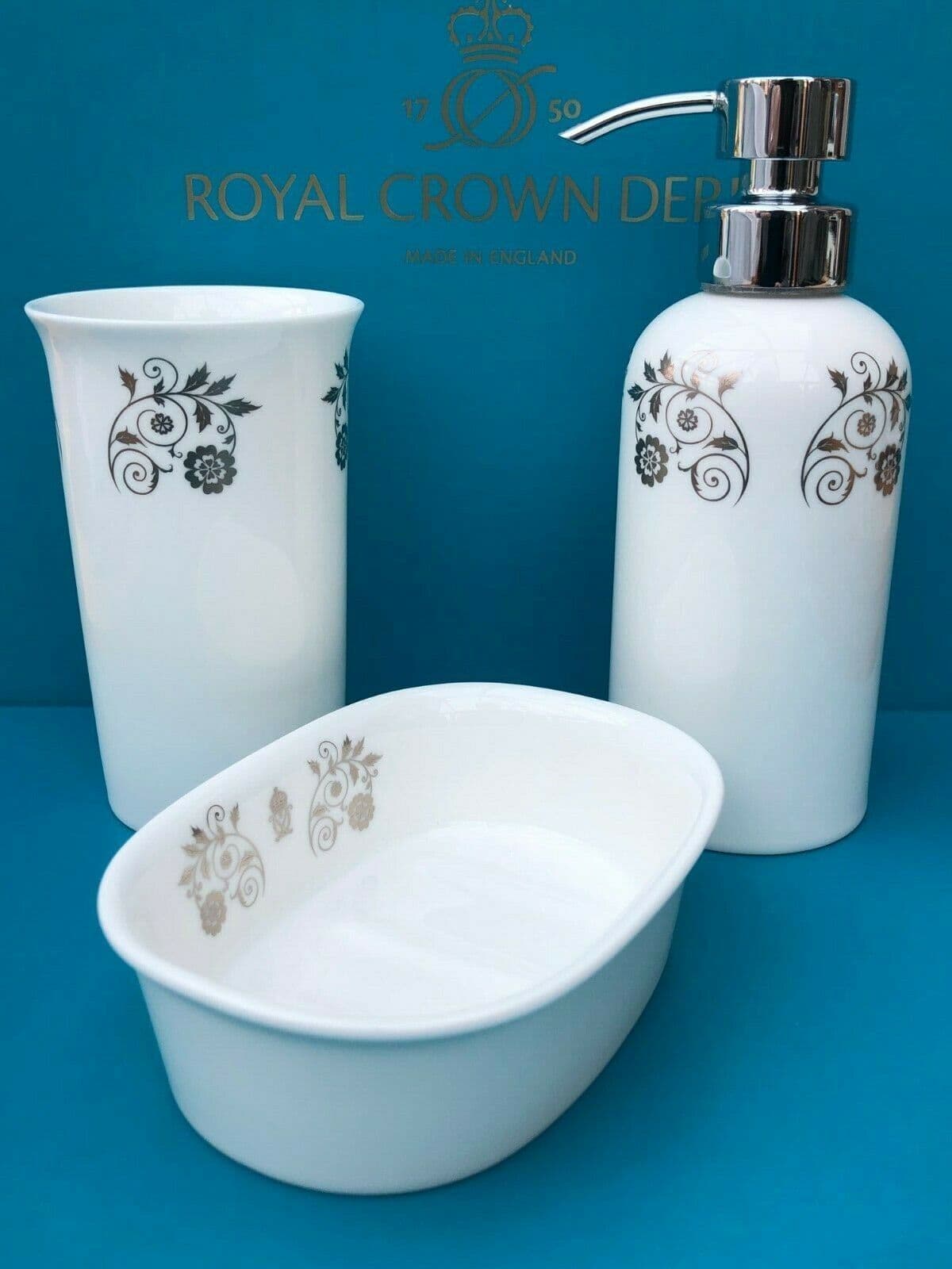 Royal Crown Derby Samuel Heath Platinum 3pc Bathroom Set