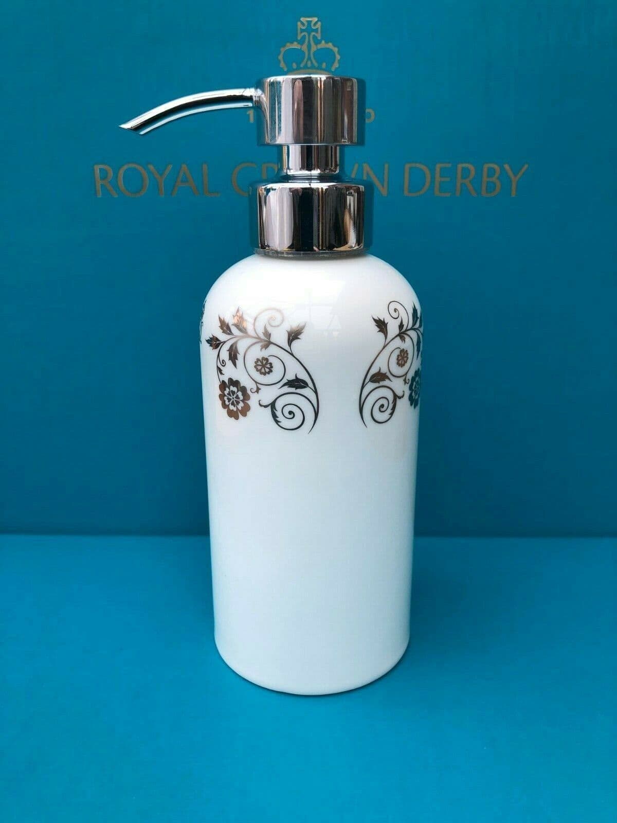 Royal Crown Derby Samuel Heath Platinum 3pc Bathroom Set