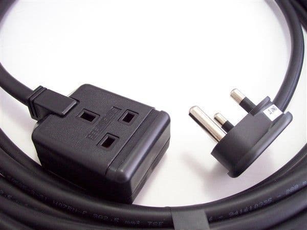 2m 15amp round pin plug to 13a 1gang socket adaptor