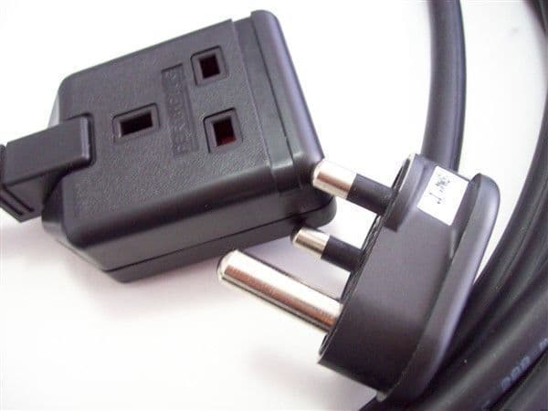 2m 15amp round pin plug to 13a 1gang socket adaptor