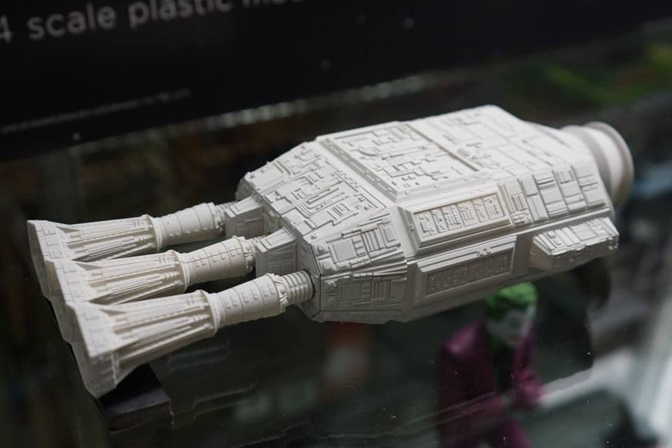 2001 A Space Odyssey Discovery 1 144 Scale Model Kit Moebius