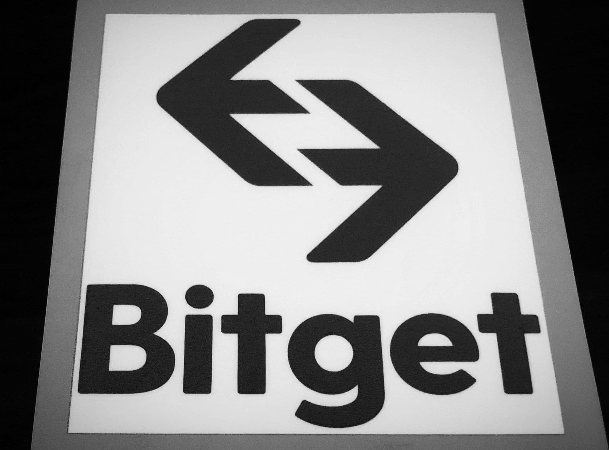 2021-22 Juventus BITGET Fourth Shirt Official Player Issue Size Arm ...