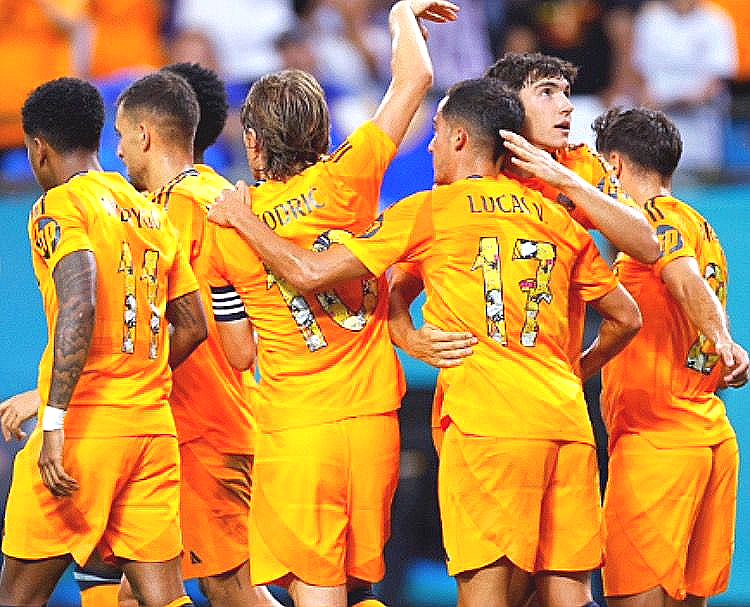 2024 Real Madrid Summer Tour Away Shirt VINI JR 7 Official Player Issue ...