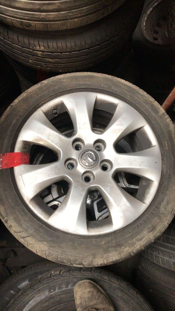 VAUXHALL INSIGNIA ALLOY WHEEL 17 7 Spoke