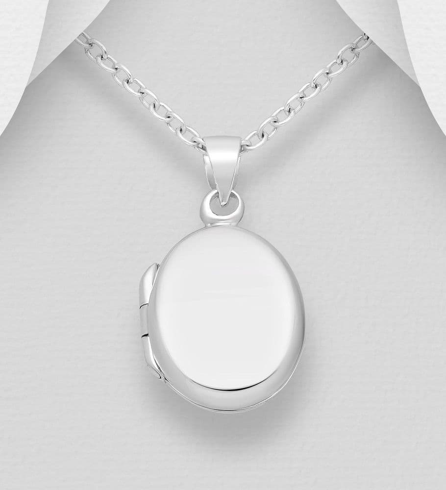 925 Sterling Silver Plain Oval Locket Pendant Necklace & Chain