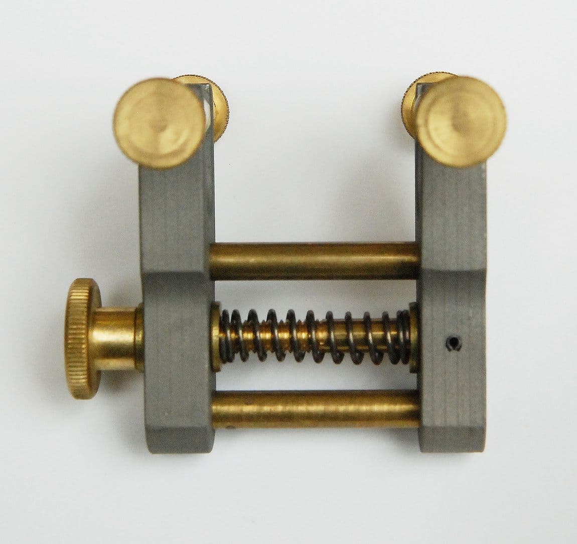Titan crack clamp