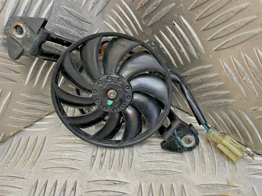 2014 YAMAHA YZF-R 125 RADIATOR COOLING FAN