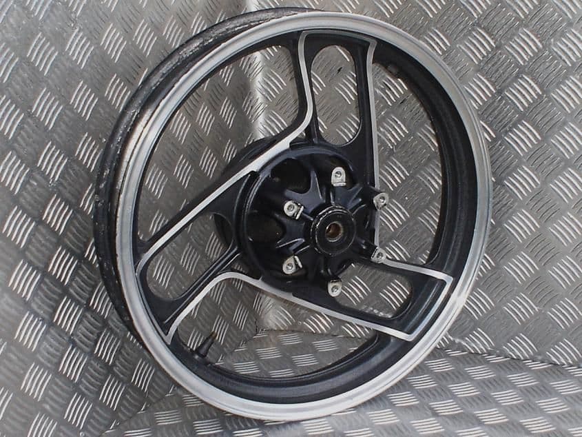YAMAHA RD500 LC REAR WHEEL