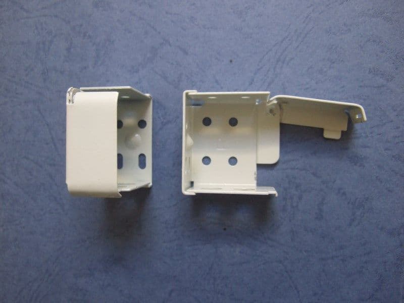 1 PAIR VENETIAN BOX BRACKET FOR 38MM X 38MM TOP BOX