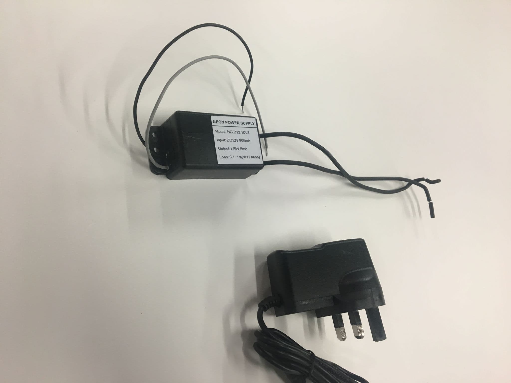 Neon Power Supply 1 5kV 5mA - 12V