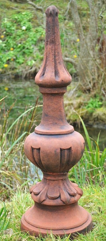 Decorative architectural finial pinnacle