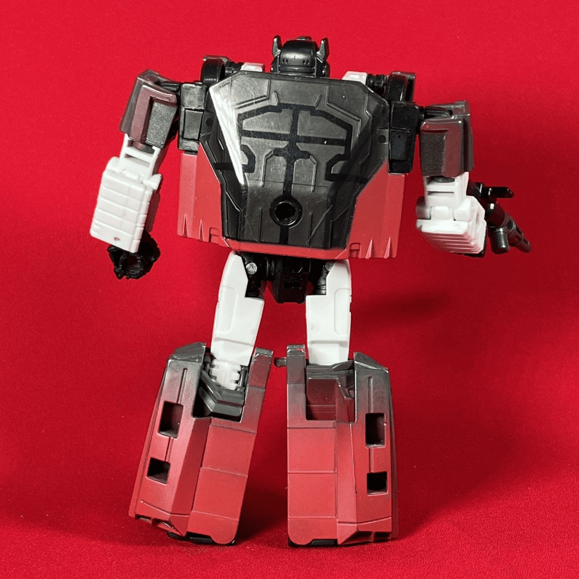 Transformers Netflix War For Cybertron Sideswipe - Deluxe Class ...