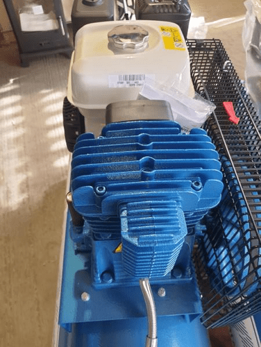 Air Compressor Petrol 6 5Hp Honda Engine 15CFM Clarke