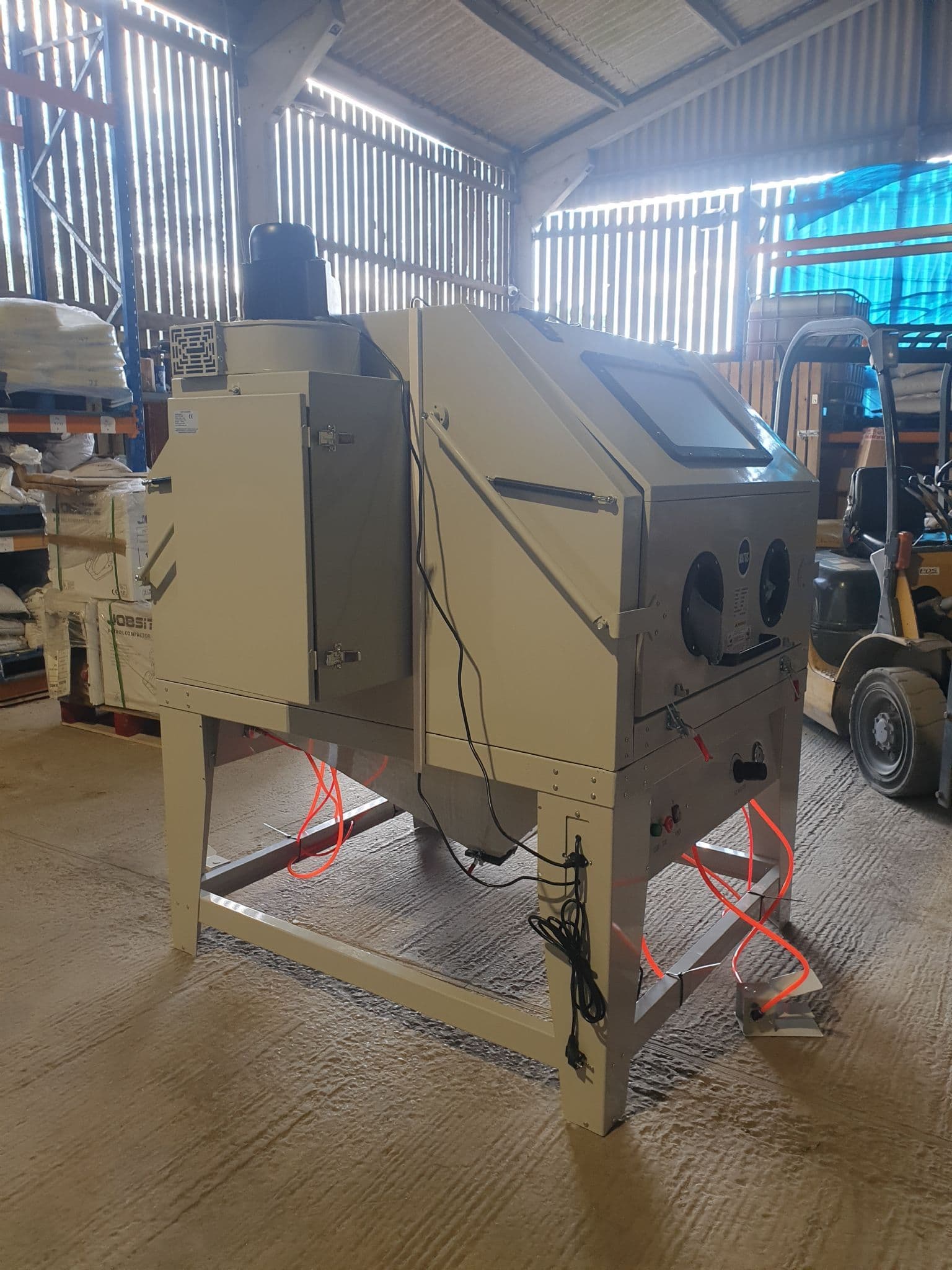 Large Sand Blast Cabinet SBC1280 with 2 work stations
