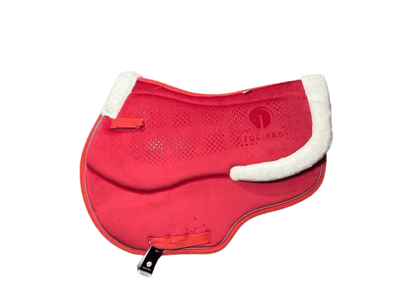 Opulence Saddle Pads Red with natural Fur Jump