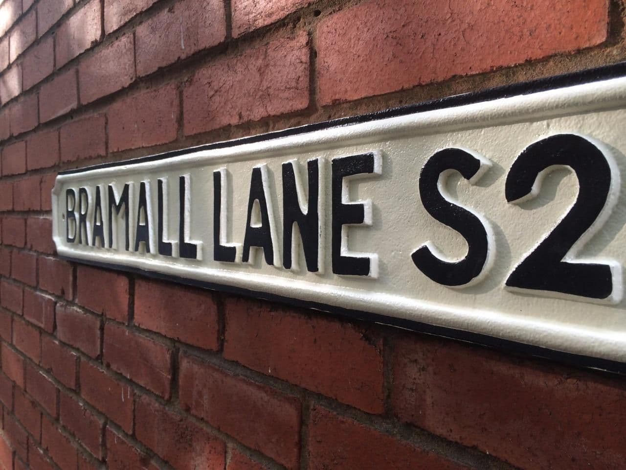 Metal Vintage Old Style Road Sign BRAMALL LANE S2 Sheffield Football Street