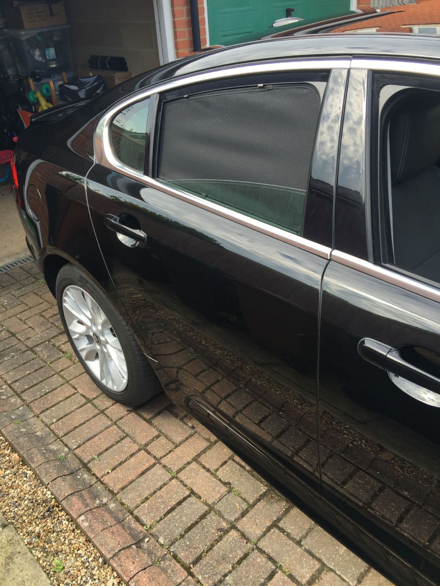 Jaguar XF 4 Door Rear Sun Shades with Jaguar Electric Blind - 2008-2015