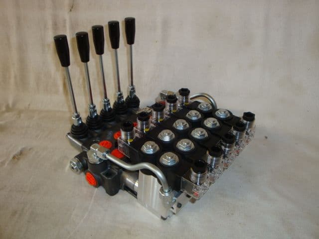 5 Lever Valve For Tilt Slide Recovery Truck - ELECTRO HYDRAULIC / 24 VOLT