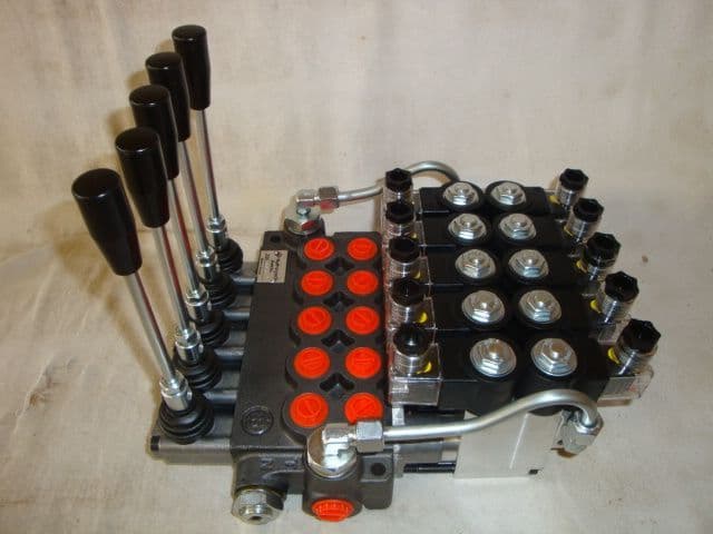 5 Lever Valve For Tilt Slide Recovery Truck - ELECTRO HYDRAULIC / 24 VOLT