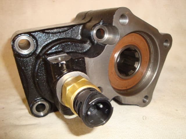 ZF 6S-700TO Power Take Off Unit HEAVY DUTY ISO 4 Bolt Output FLTG