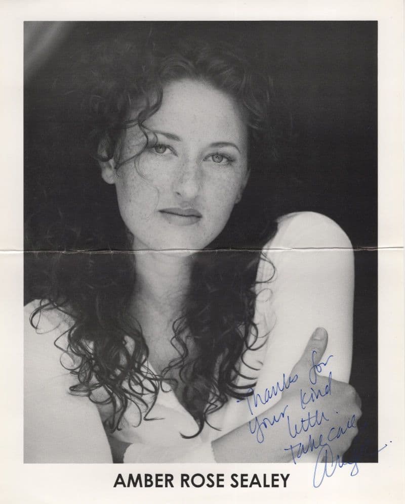 Amber Rose Sealey Shunt The Big Nothing Folded 10x8 Hand Signed Photo