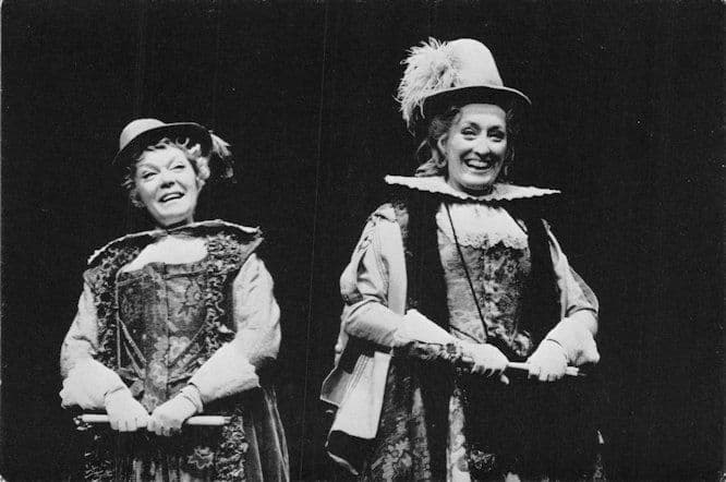 Brenda Bruce The Merry Wives Of Windsor 198 Shakespeare Play Postcard