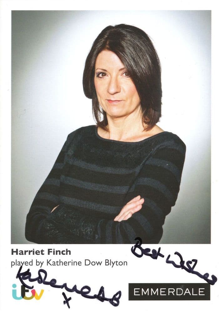 Harriet Finch Katherine Dow Blyton Emmerdale Hand Signed Photo
