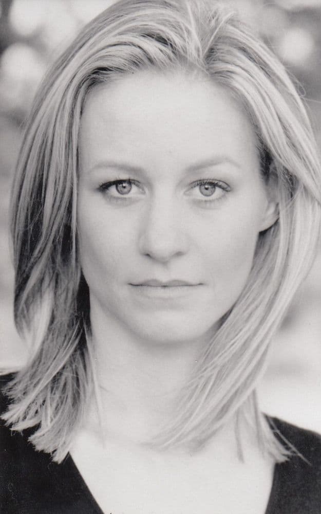 Jennifer Voss Hand Signed Photo