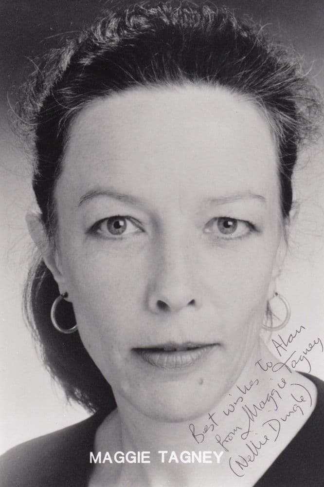 Maggie Tagney Coronation Street Emmerdale Nellie Dingle Large Hand ...