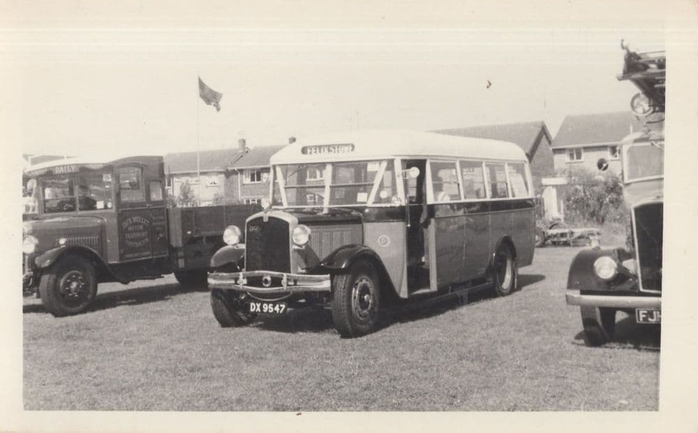 Mulleys Motoways Ixworth 1931 Gilford Eaton Bus Old Photo