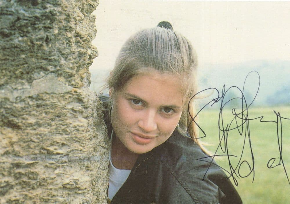 Sophie Aldred Dr Who Stunning Hand Signed Photo