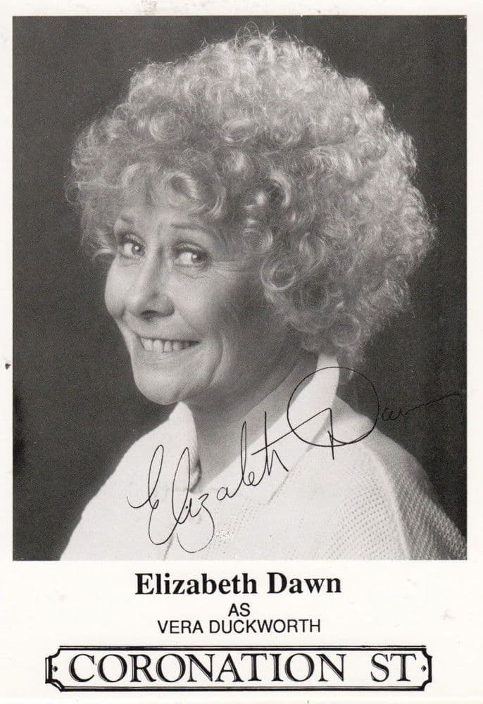 Vera Duckworth as Elizabeth Dunn Coronation Street Printed Signed Cast Card