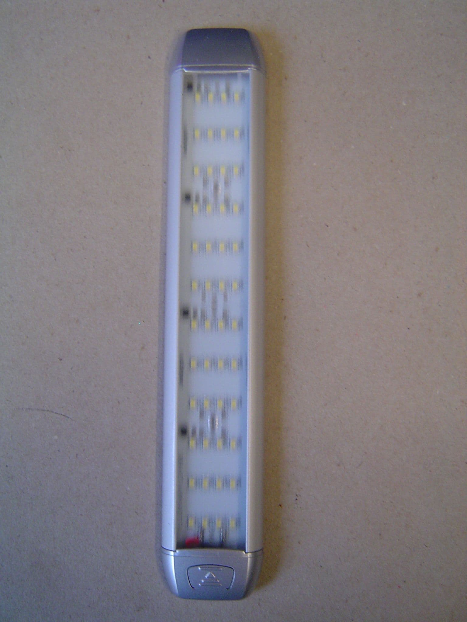 48 LED NARROW STRIP LIGHT Switch silver grey