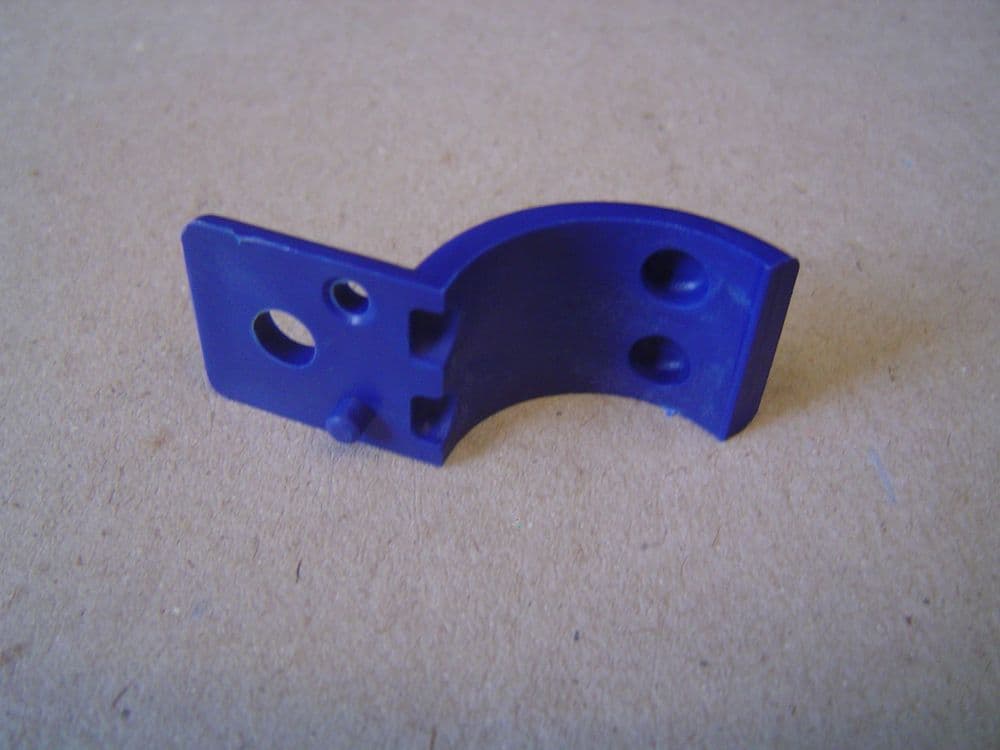 PAIR OF 28mm BLUE MOUNTING BRACKET FOR WD8532B TAP