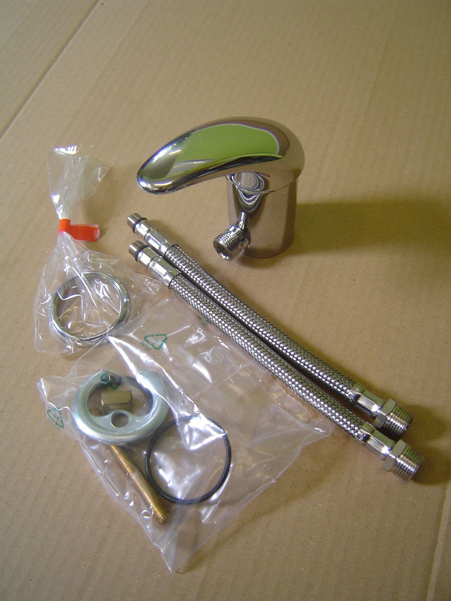 SINGLE LEVER SHOWER MIXER CONTROL